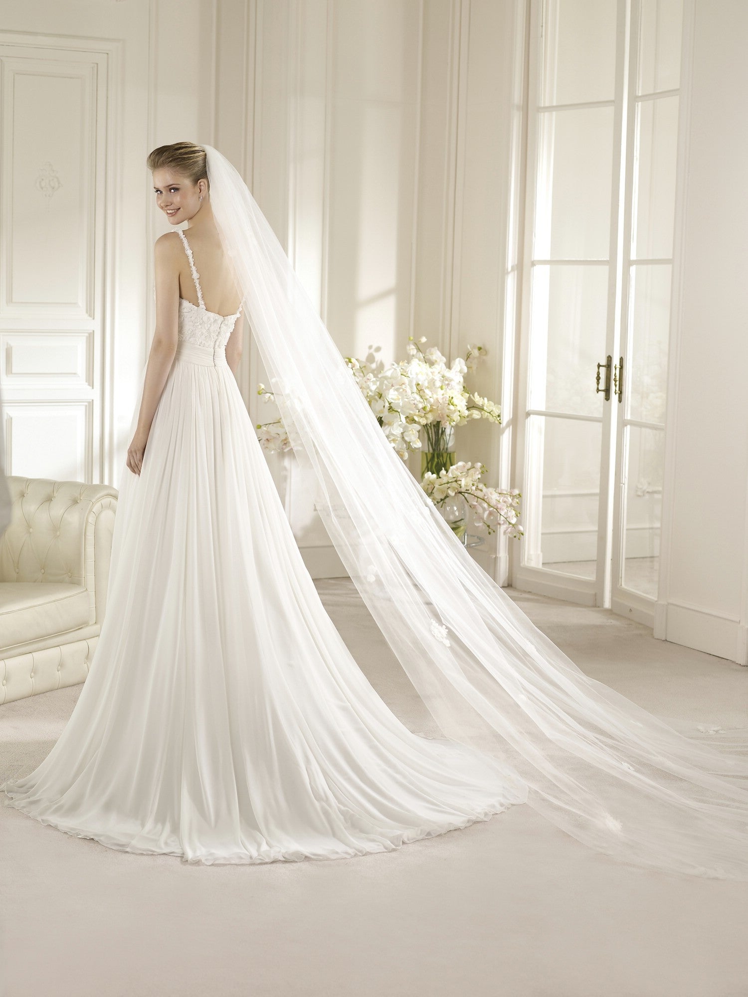 San Patrick - Australia Sample Gown - Adinas Bridal