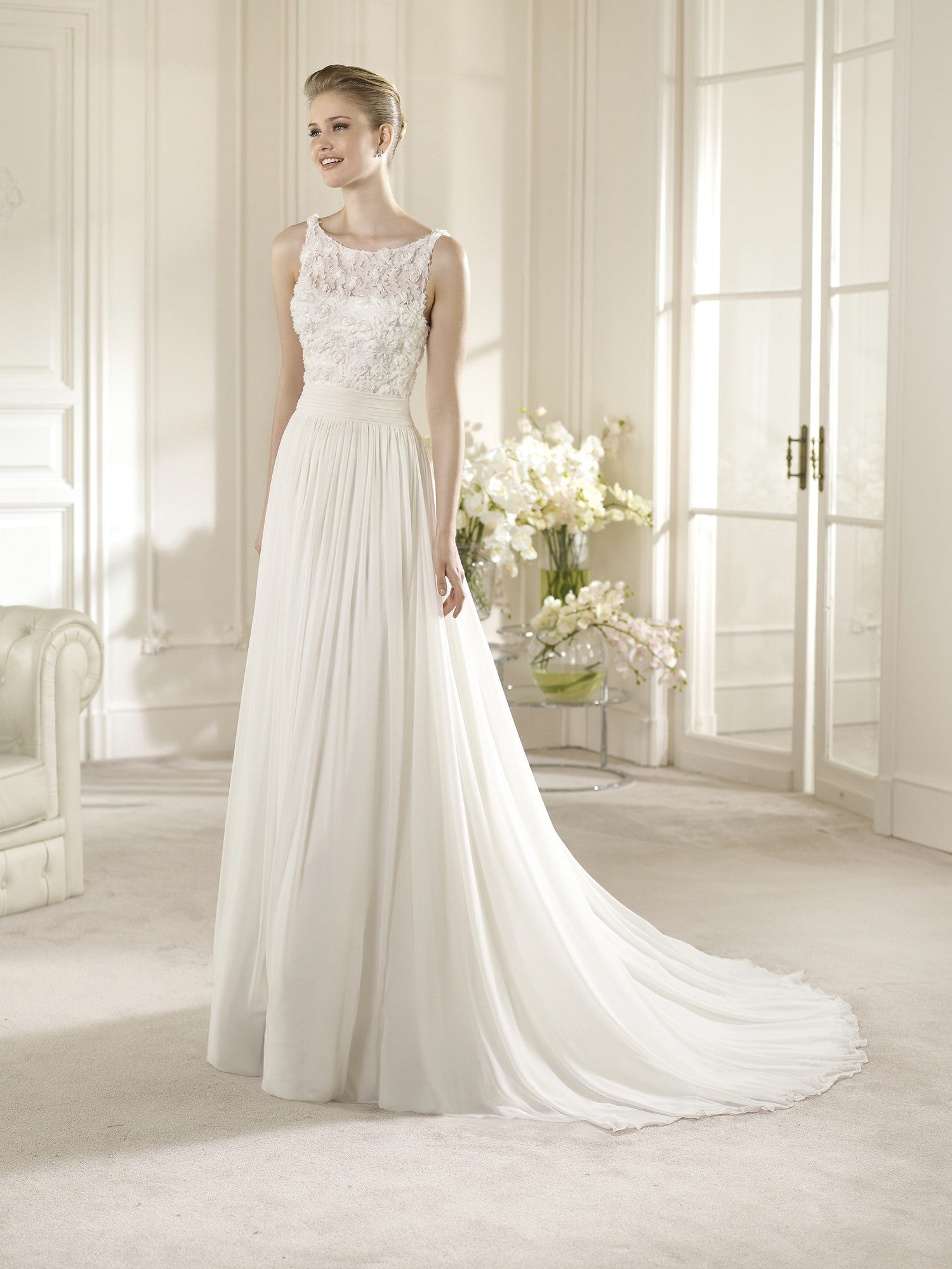 San Patrick - Australia Sample Gown - Adinas Bridal